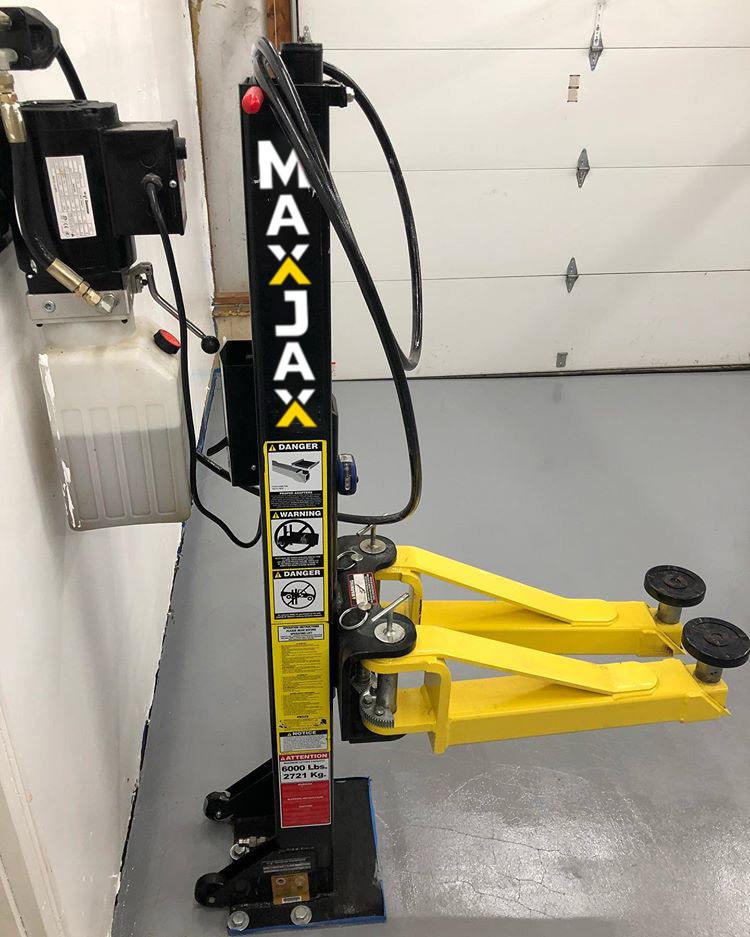 Photo Gallery of MaxJax Portable Car Lift | MaxJax