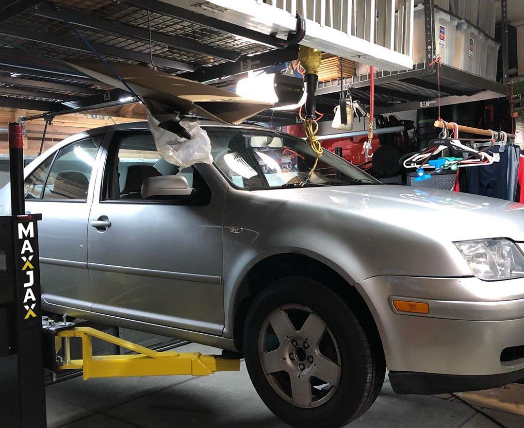 Photo Gallery of MaxJax Portable Car Lift | MaxJax